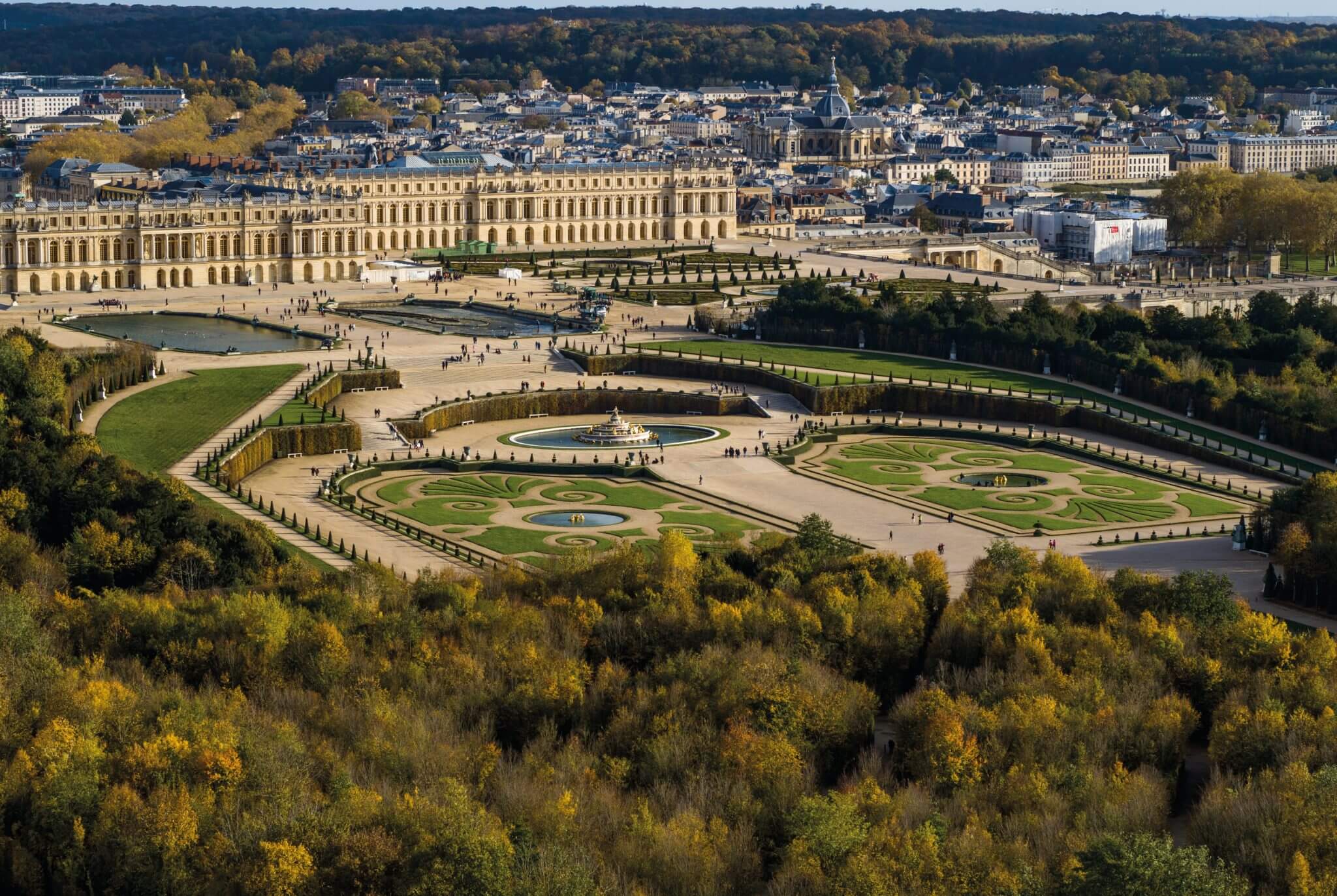 The Glorious and Distinctive History of The Best French Châteaux ...